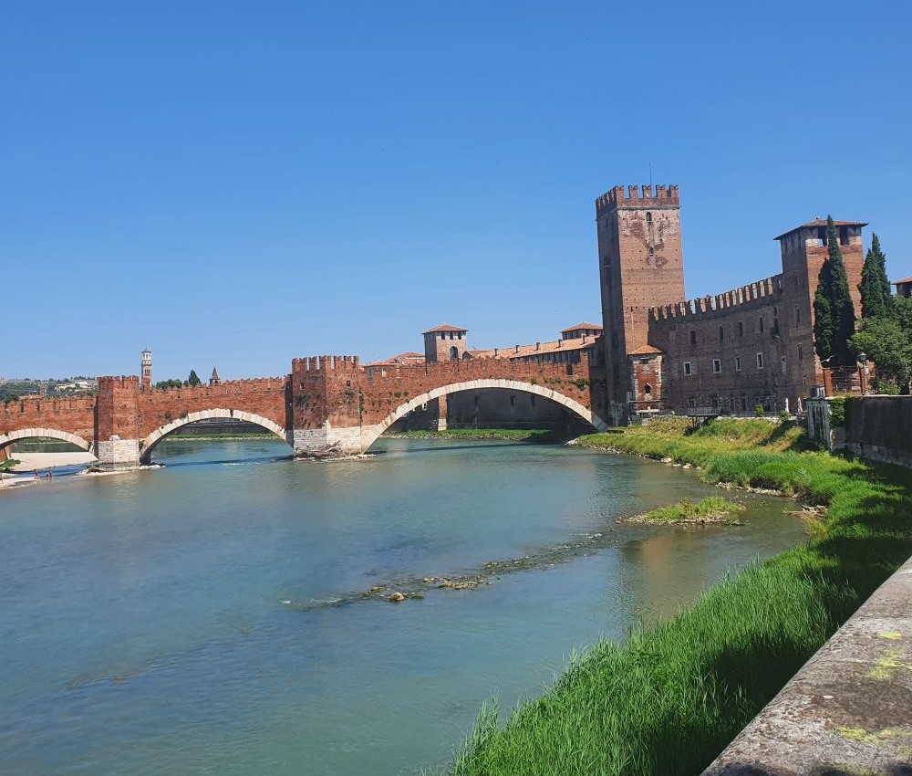 Verona: passeggiata nella città degli innamorati